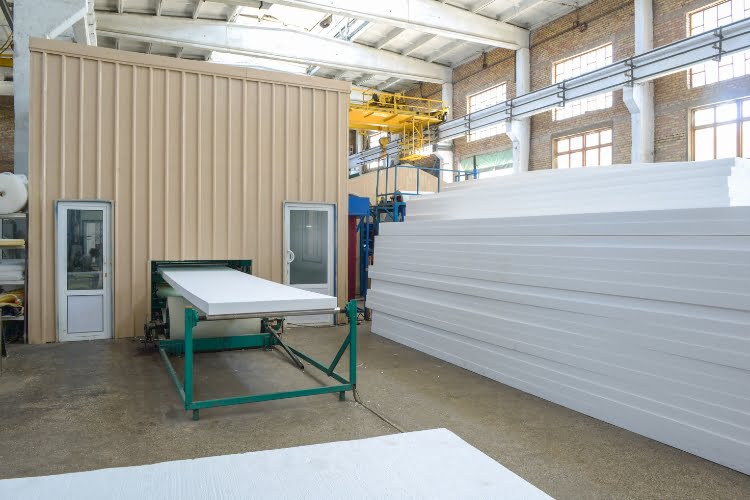 Como é feito o isopor? Veja qual a matéria-prima e todo o processo